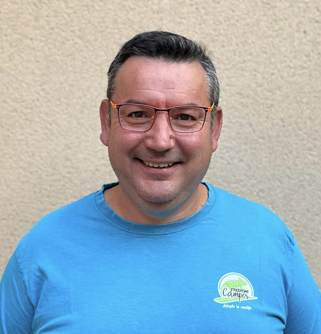 Location van aménagé, fourgon et campervan à Lyon (Saint Didier sur ...